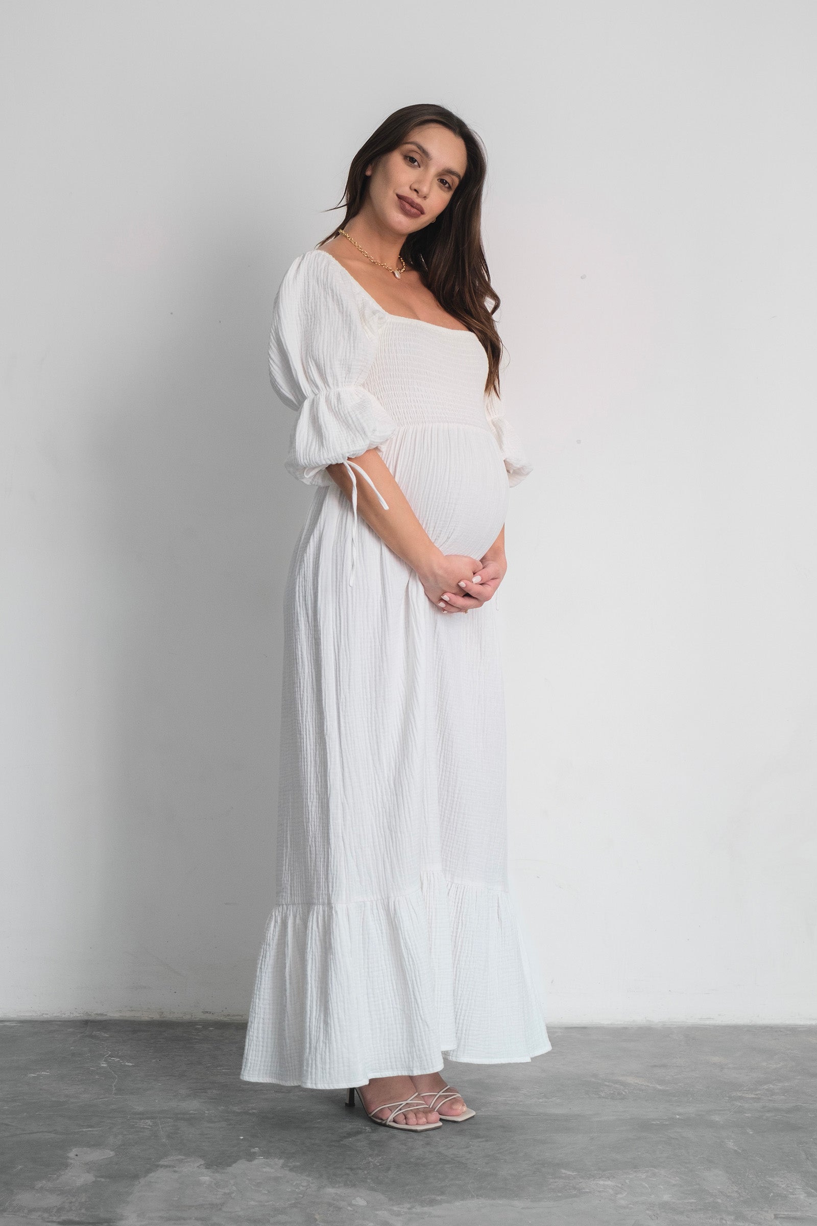 Mathilde Dress In White – Timeless And Elegant Dresses – NOMINO