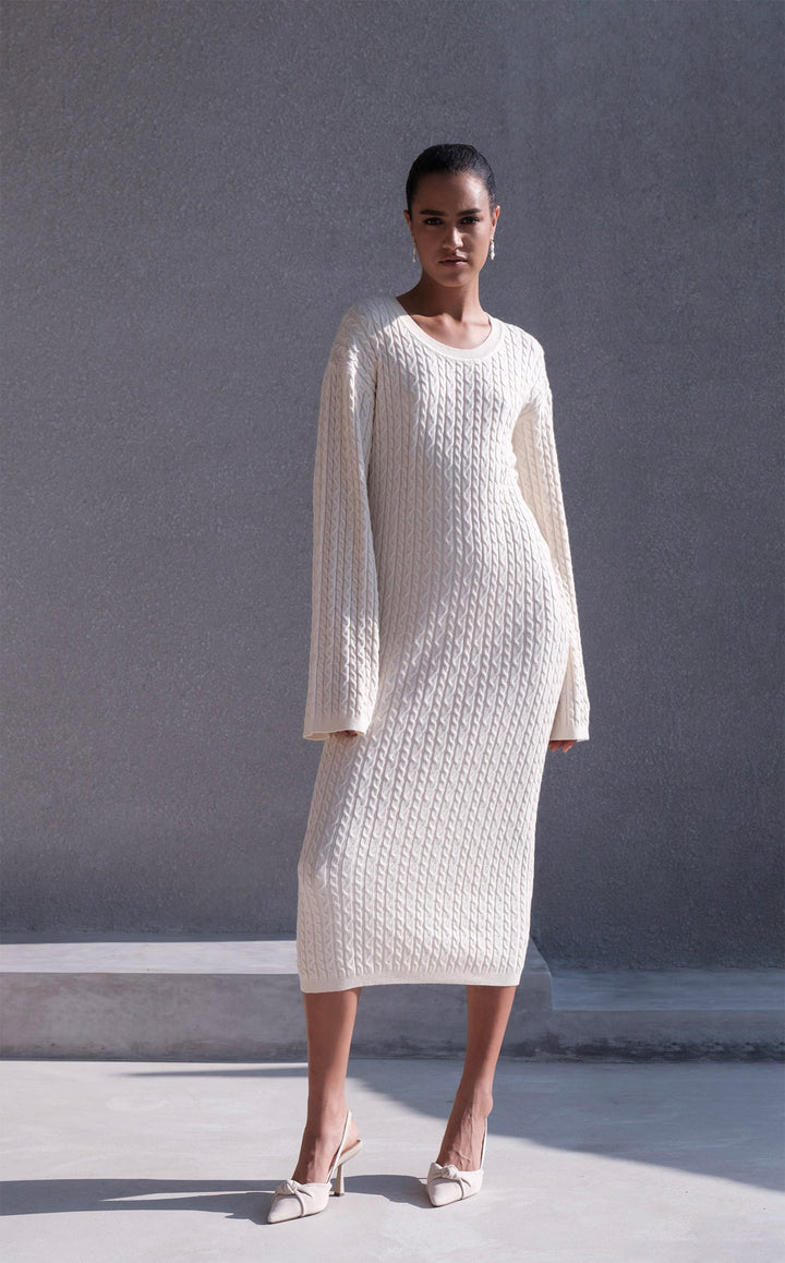 NOMINO – Feminine Sophistication, Effortless Elegance.